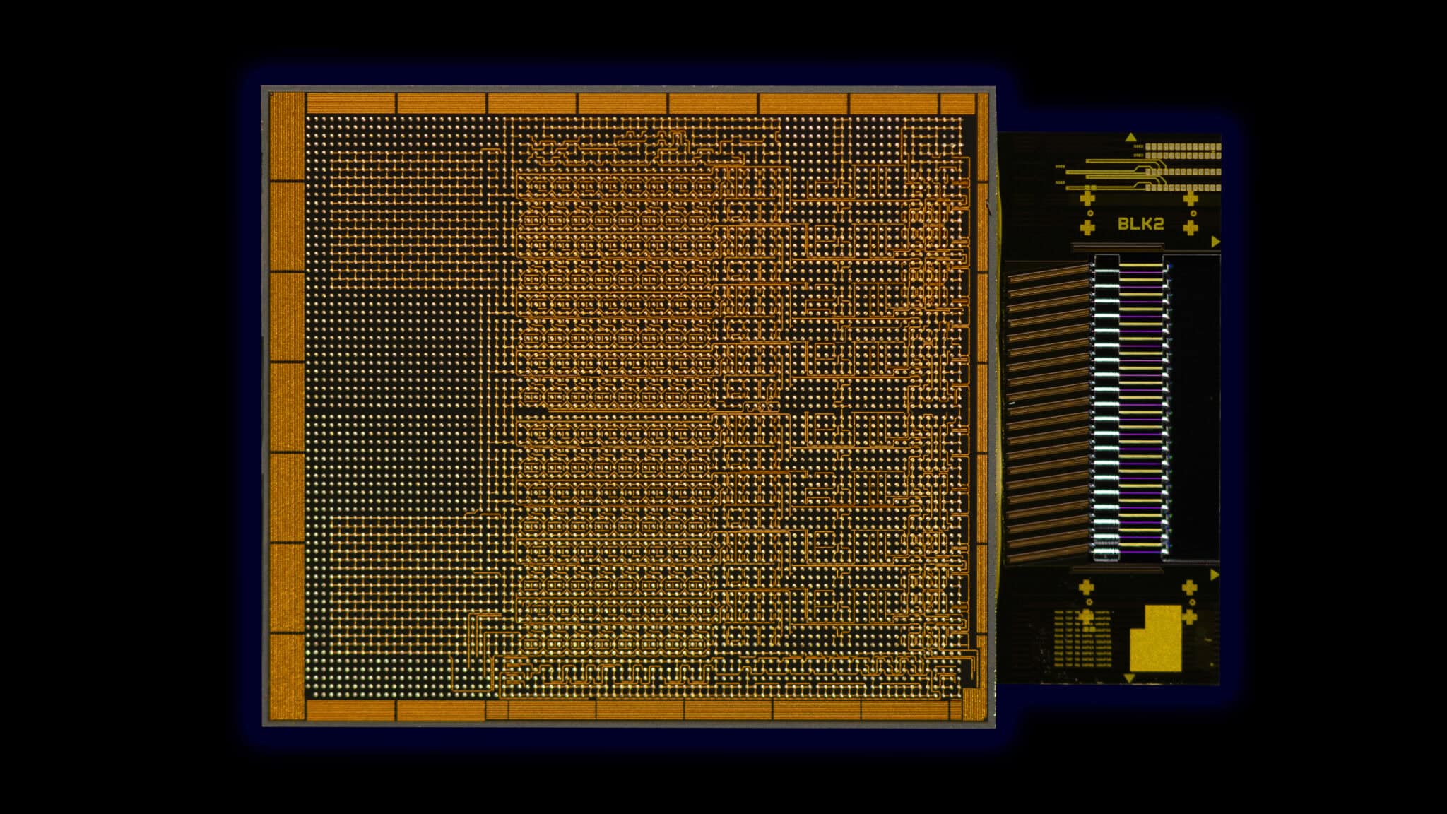 Intel、業界初のチップ統合光インターコネクトを発表 | XenoSpectrum
