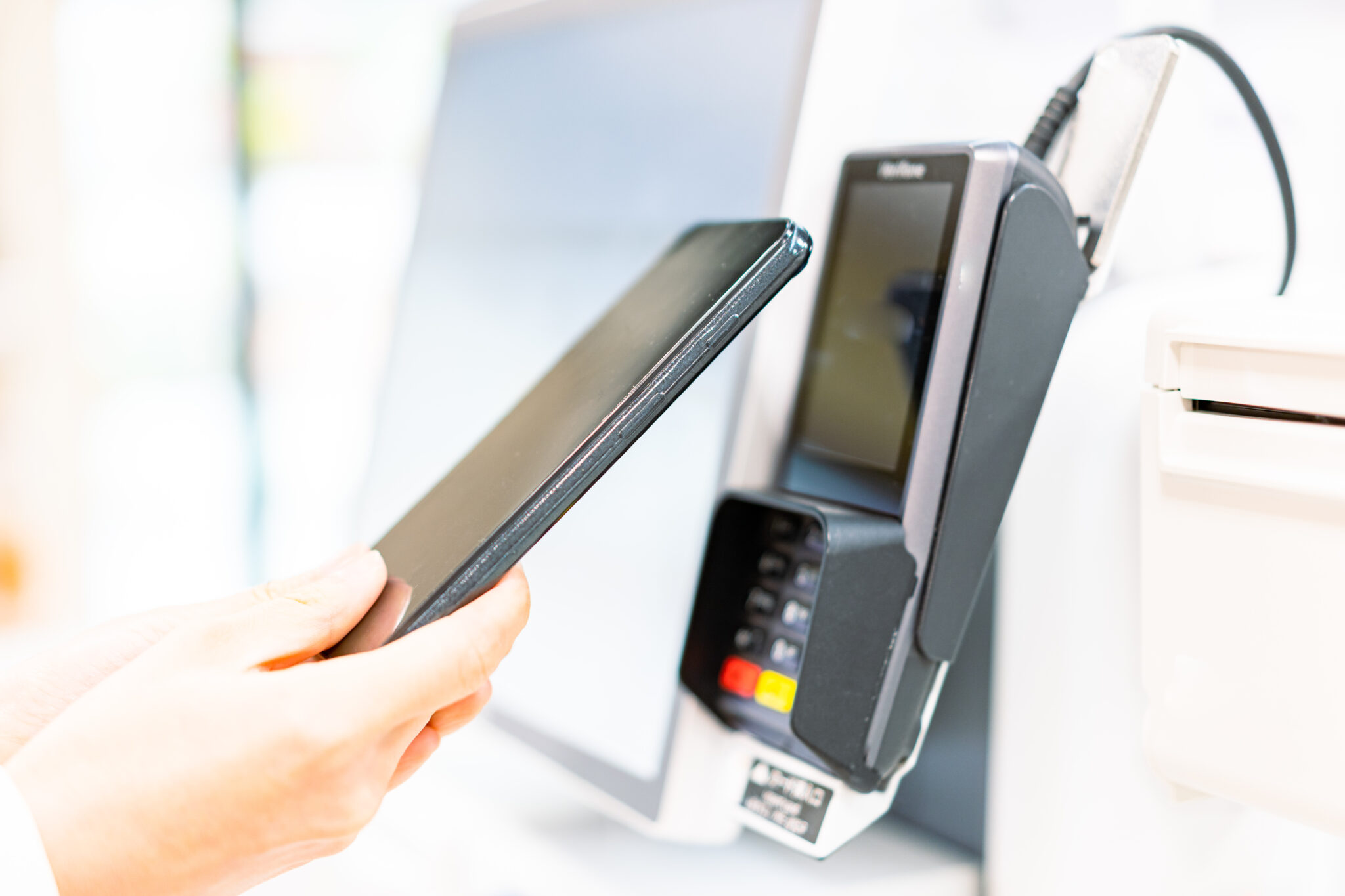 スマホのタッチ決済が大きく変わる！NFC新規格「Release 15」発表で通信距離4倍へ | XenoSpectrum