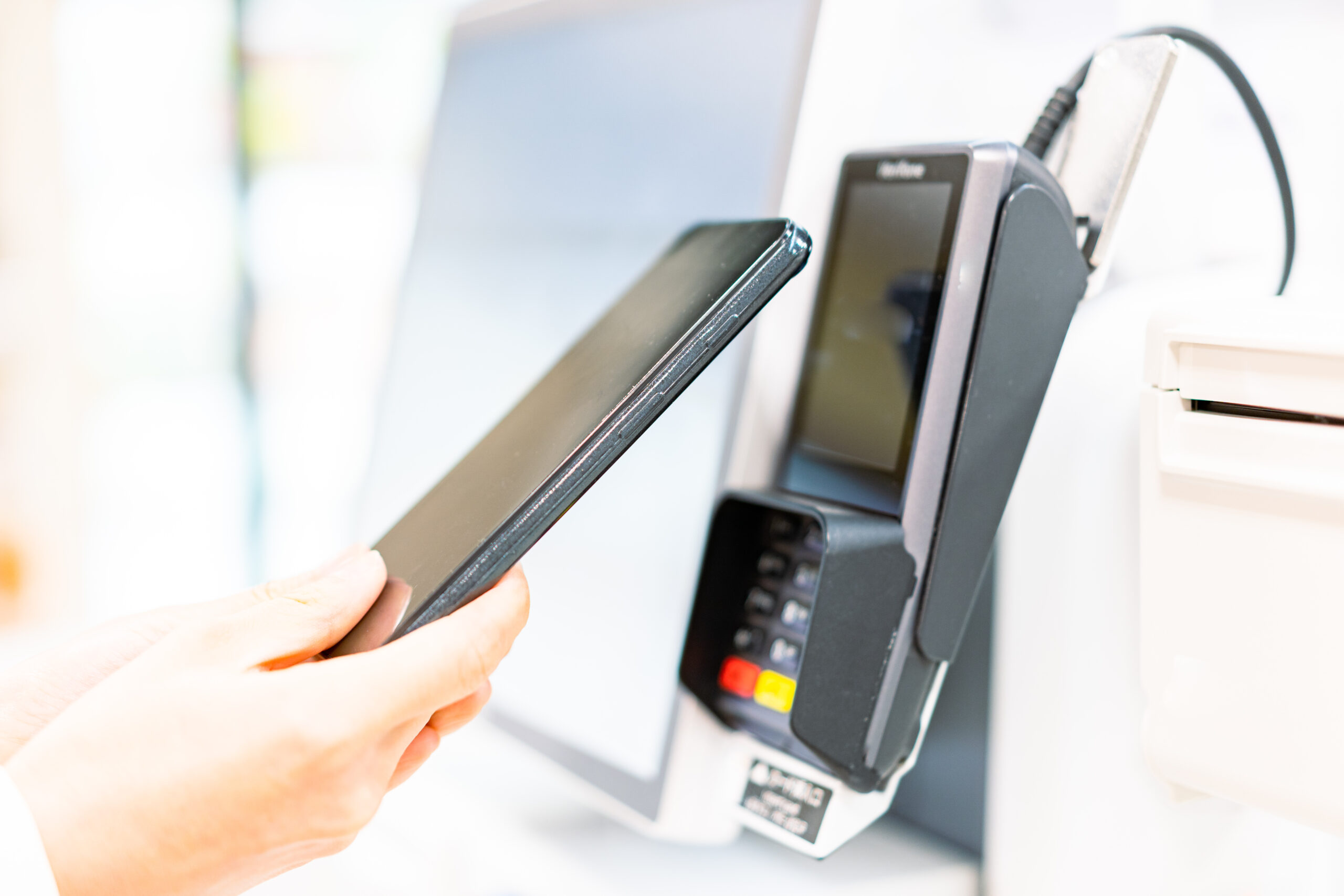 スマホのタッチ決済が大きく変わる！NFC新規格「Release 15」発表で通信距離4倍へ | XenoSpectrum