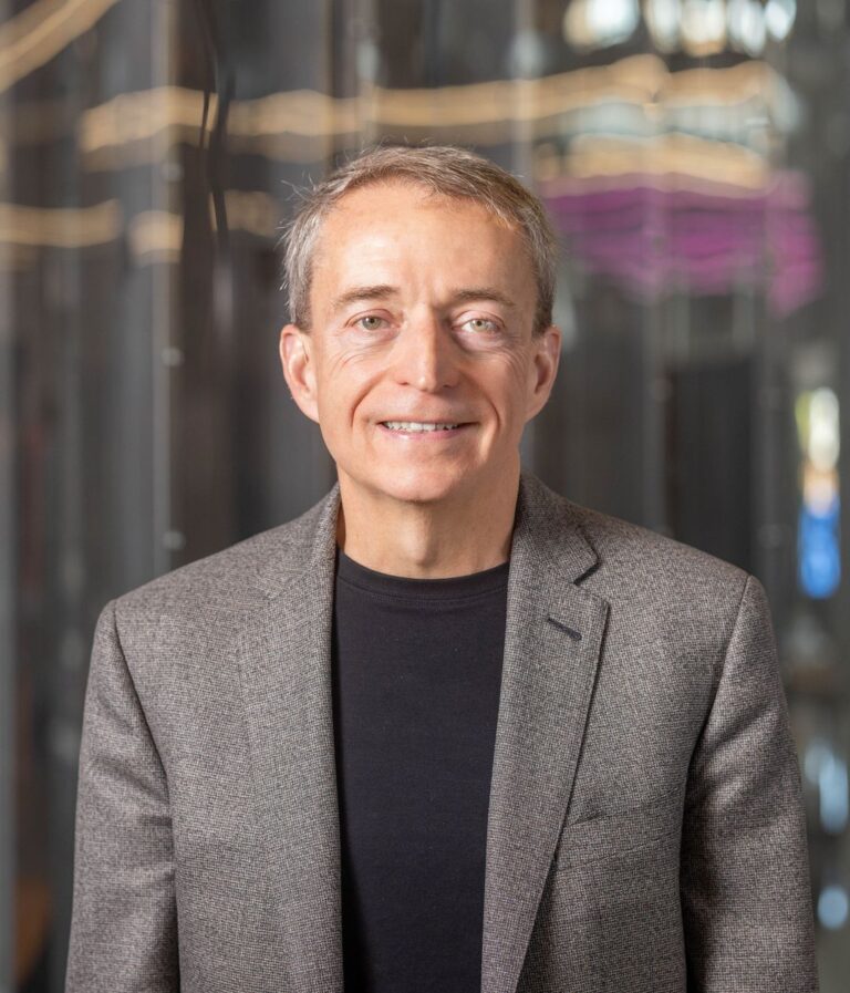 超伝導AIチップ開発の Snowcap Compute 始動。元Intel CEOが賭ける「電力効率25倍」の衝撃とAIの未来 ...